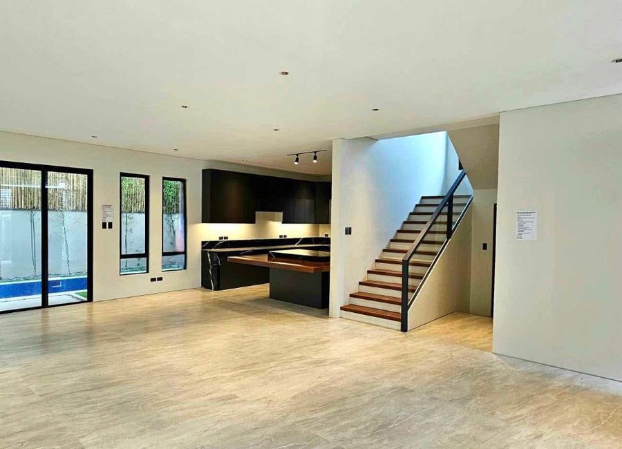 Brand New House with Pool BF Triple T BF Homes Las Piñas | Lamudi.com.ph