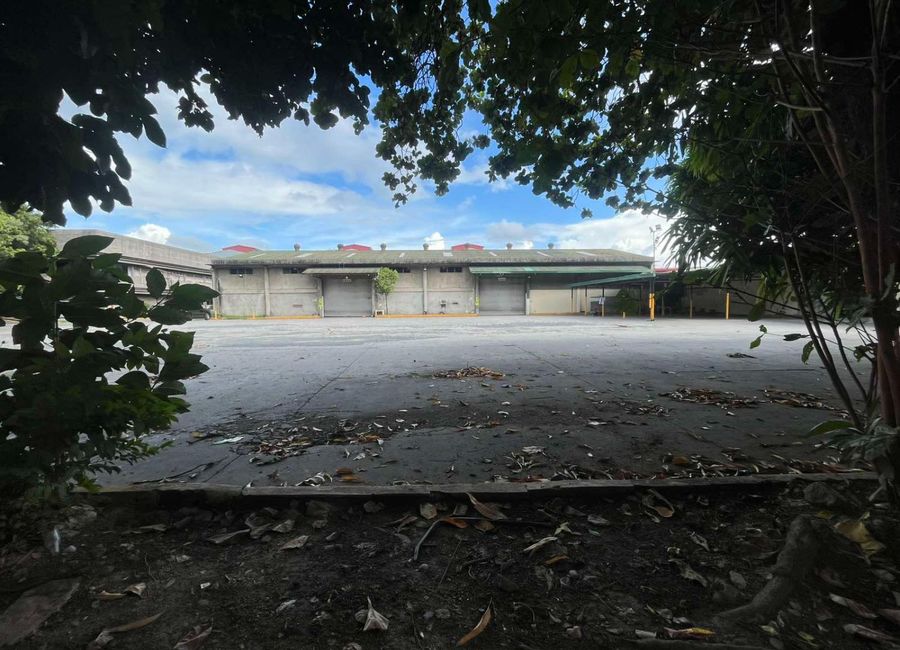 Warehouse for Lease – West Service Road, Parañaque City | Lamudi.com.ph