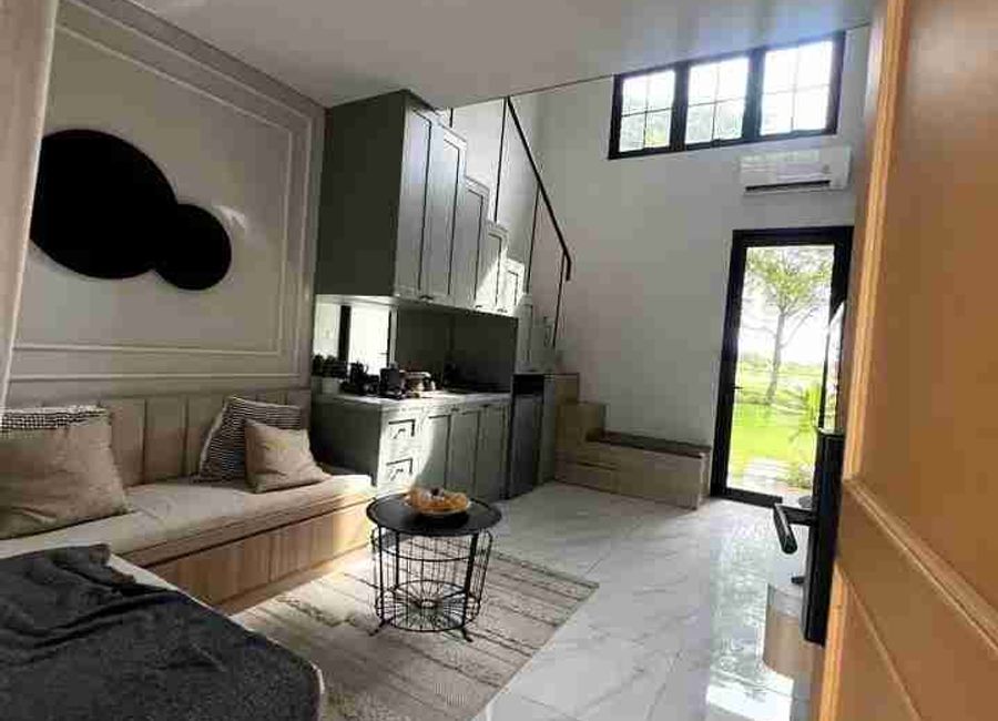 House for Sale, Strategically Located Near Highway & Station - Cluster ...