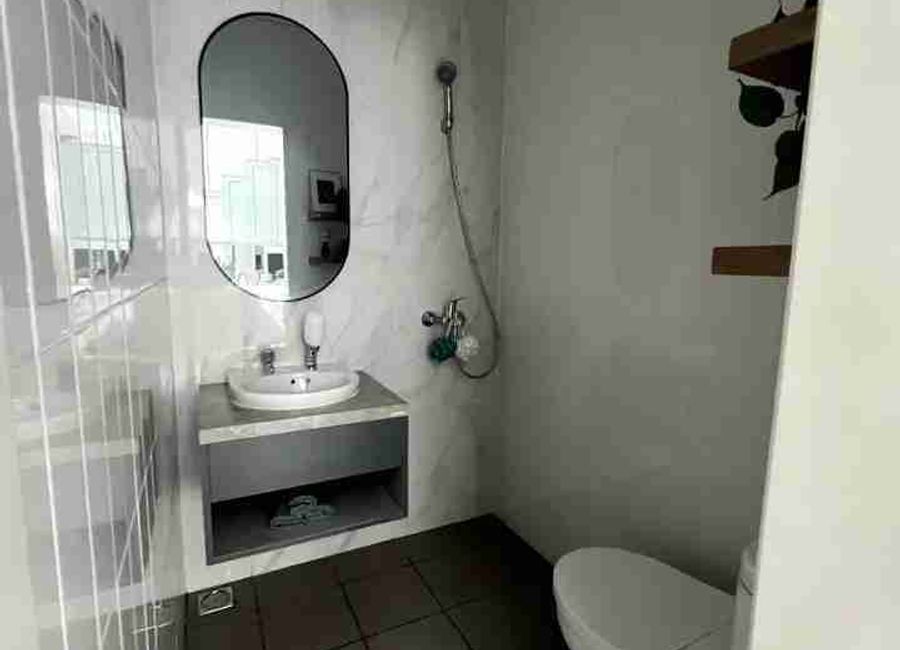 House for Sale, Strategically Located Near Highway & Station - Cluster ...