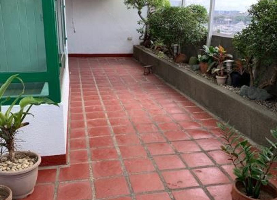 Residential / Office Unit in Ocean Tower, Roxas Blvd. For Rent | Lamudi ...