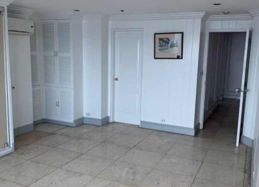 Residential / Office Unit in Ocean Tower, Roxas Blvd. For Rent | Lamudi ...