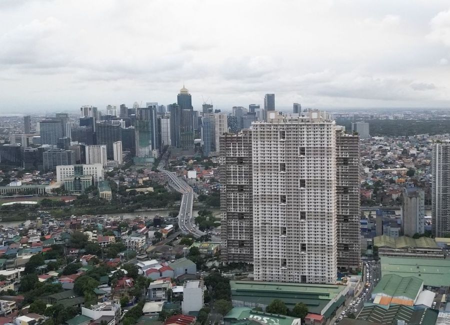 Fairlane Residences 2 Bedroom Furnished For Rent Kapitolyo Near BGC ...