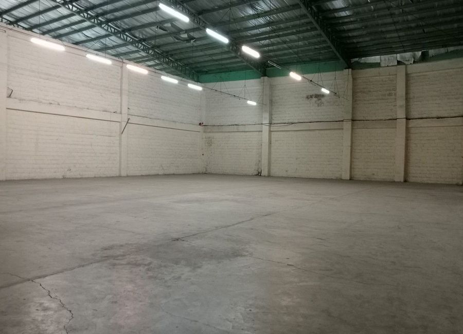 2,450sqm Pasig Warehouse with loading dock For Lease | Lamudi.com.ph