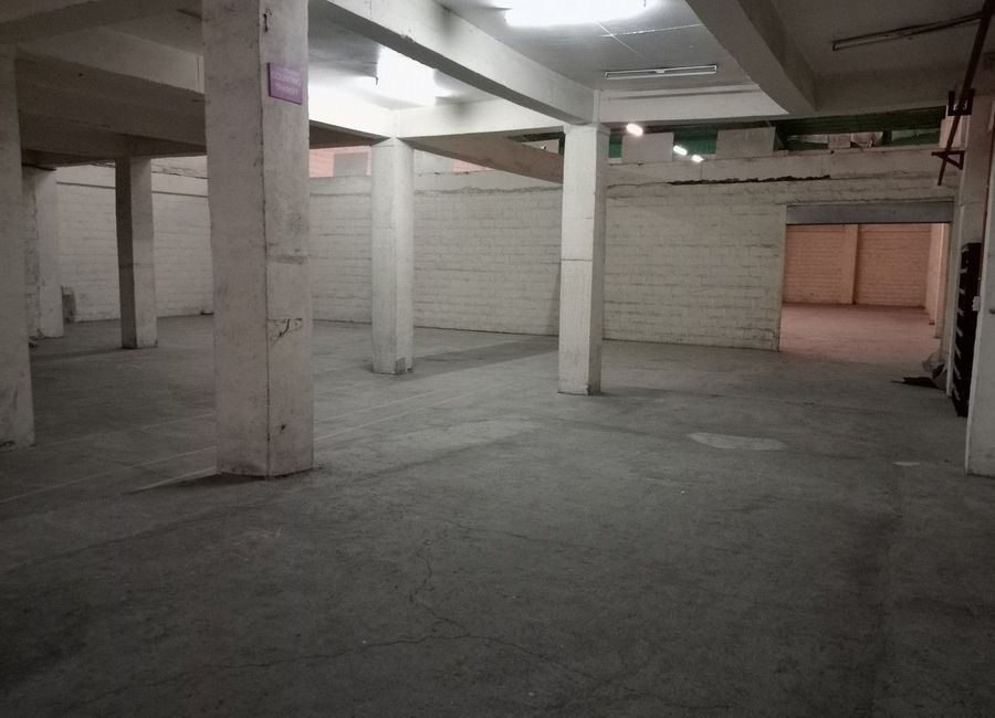 2,450sqm Pasig Warehouse with loading dock For Lease | Lamudi.com.ph
