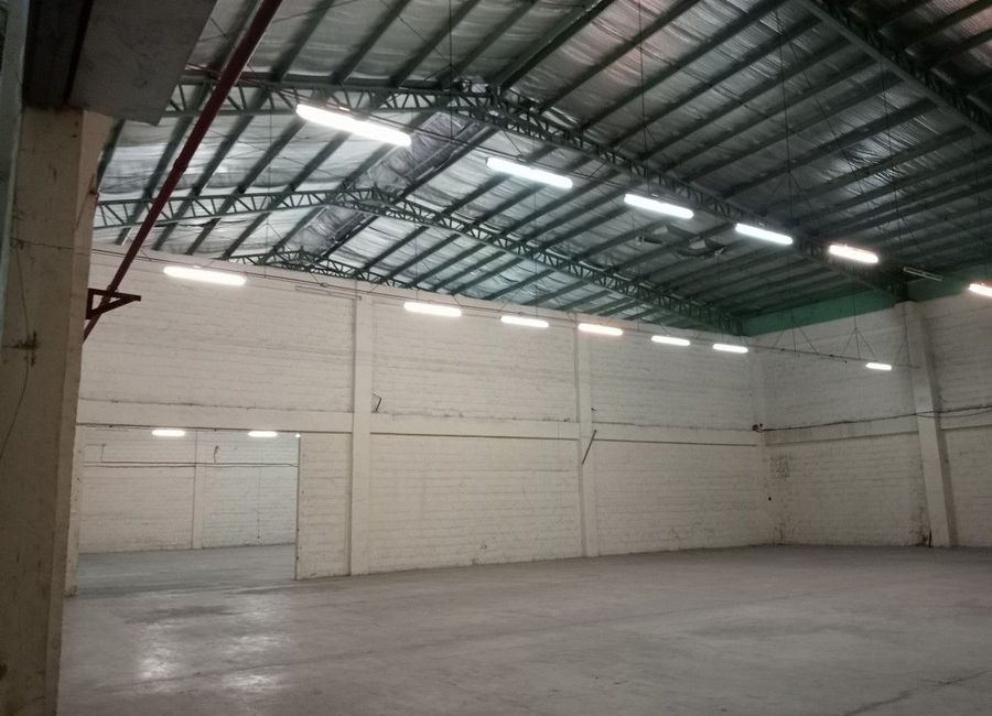 2,450sqm Pasig Warehouse with loading dock For Lease | Lamudi.com.ph