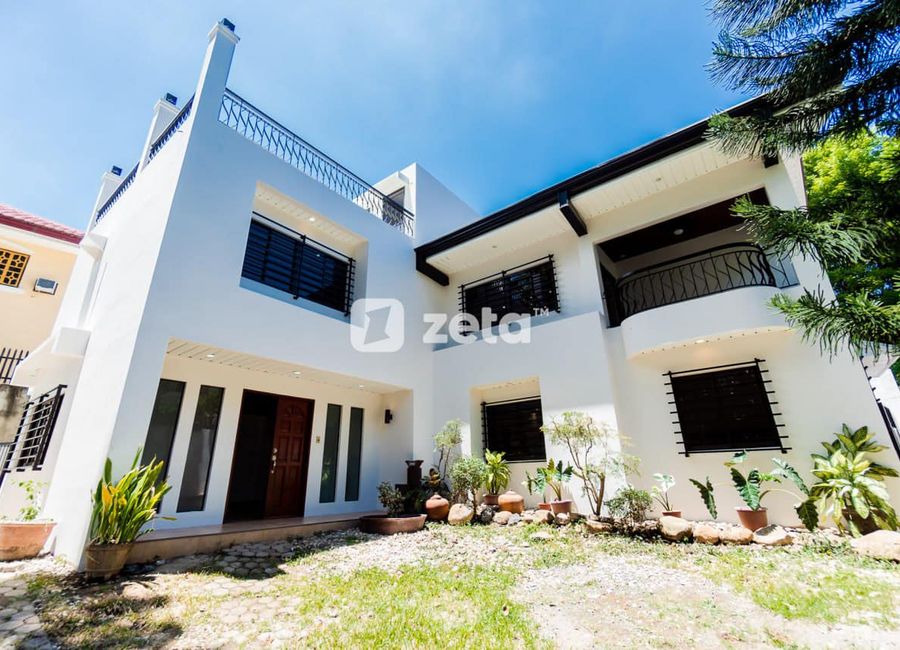 Xavier Estates 3-storey House fronting Park | Lamudi.com.ph