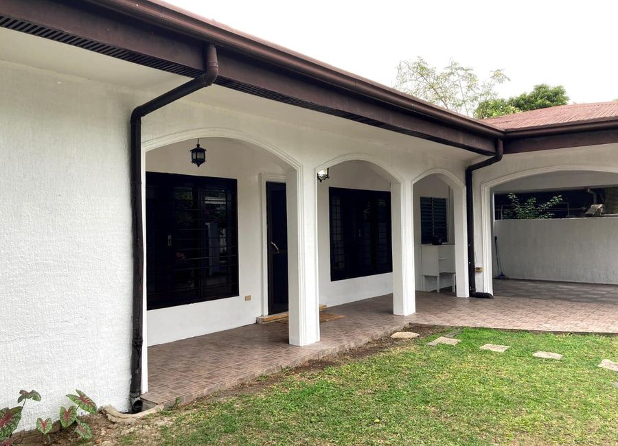 House and Lot for Sale in 8 Florida Merville Park Subdivision Paranaque ...