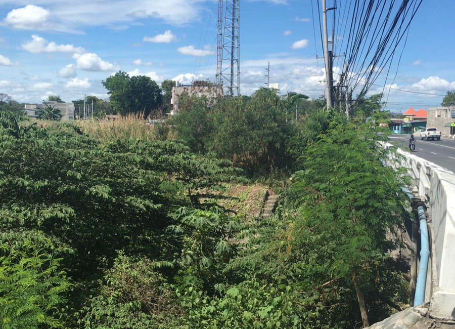 RAWLAND ALONG MAC ARTHUR HIGHWAY CAPAS TARLAC NEAR NEW CLARK AND SCTEX ...