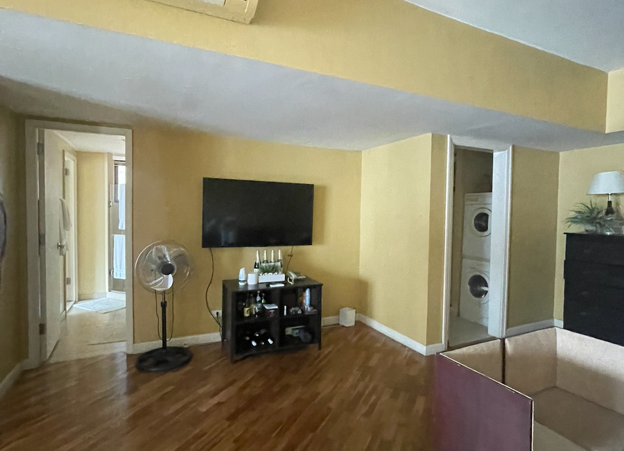 Good Deal For Sale 2BR Unit in Joya Lofts & Towers, Rockwell Makati ...