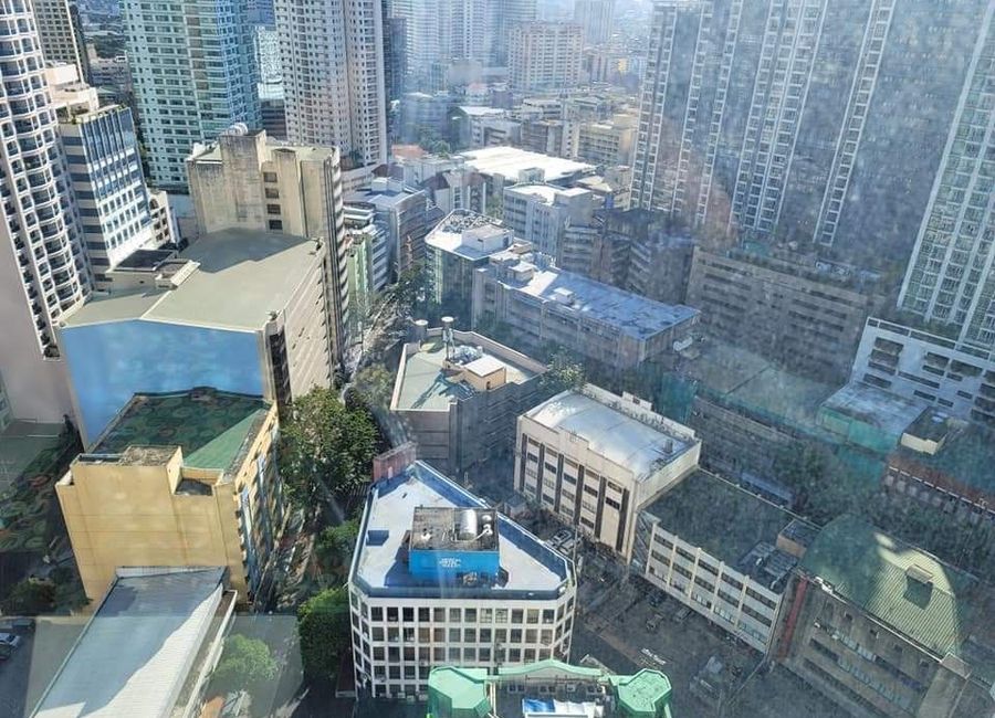 Good Deal: Furnished Unit in Eton Tower Makati, Legazpi Village ...