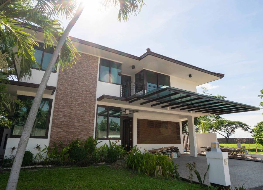 4 Bedroom House and Lot in Ayala Southvale Sonera Las Piñas | Lamudi.com.ph