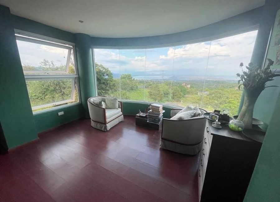 Metro Tagaytay Georgetown Subdivision Elevated Lot with 4Br House ...