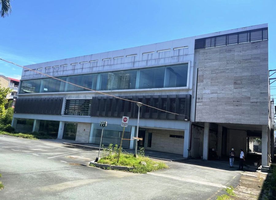 Warehouse Showroom Office Building For Sale San Isidro Makati City 5006 ...