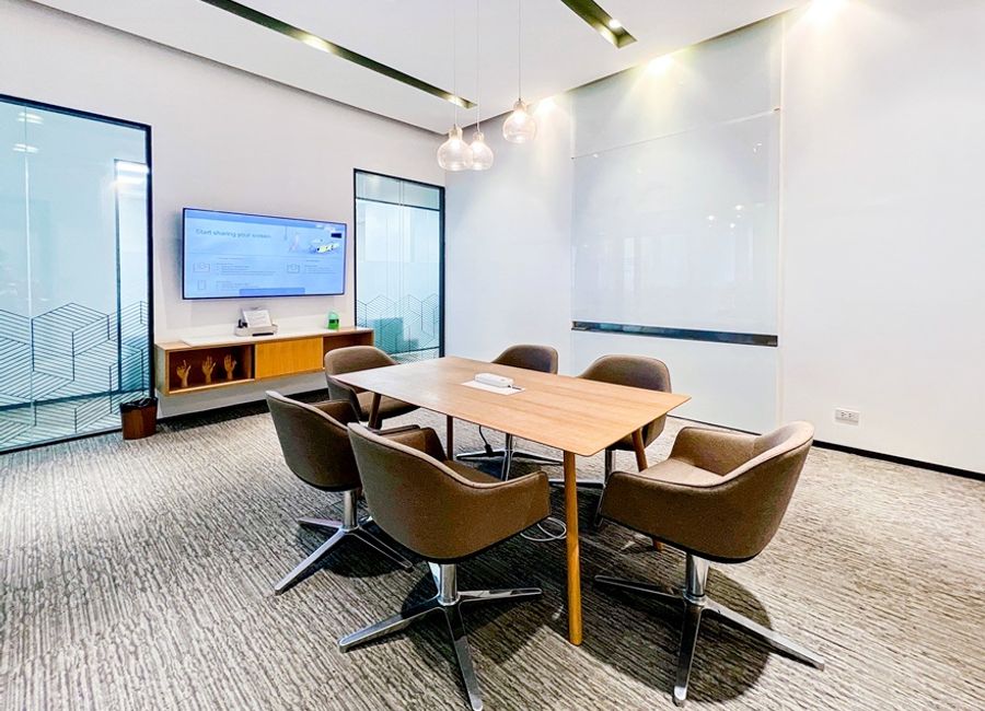 Private office space tailored to your business’ unique needs in Regus ...