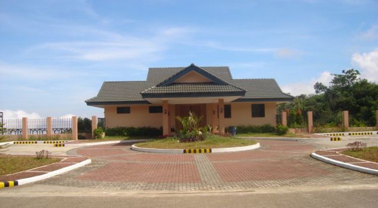 Pinewoods Golf & Country Estate in Asin Road| Lamudi.com.ph