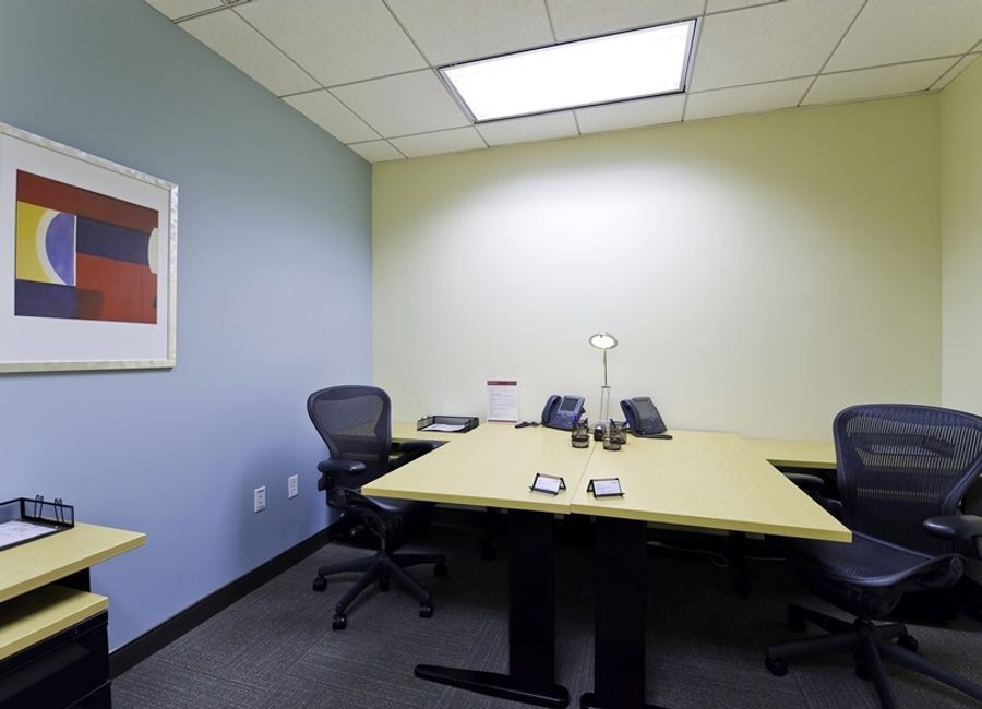 Private office space tailored to your business’ unique needs in Regus ...
